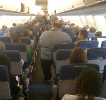 Picture Of Passenger Causes Sizable Stir - Flights From Hell — Flights ...